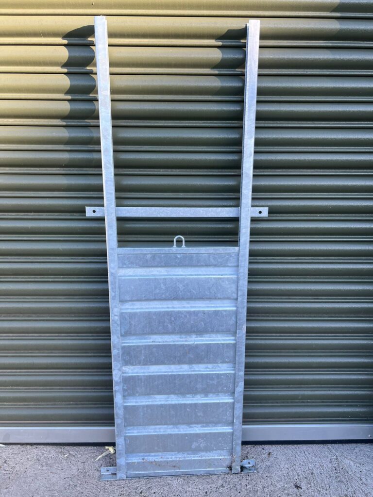 Sliding Hatch for Kennel | Pet Accessories - slaneyside Kennels supplies